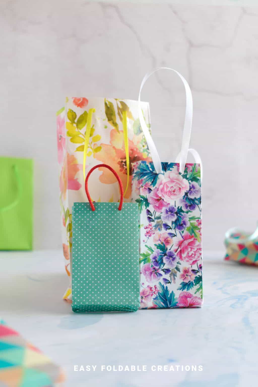 DIY Gift Bags From Wrapping Paper | Easy Foldable Creations