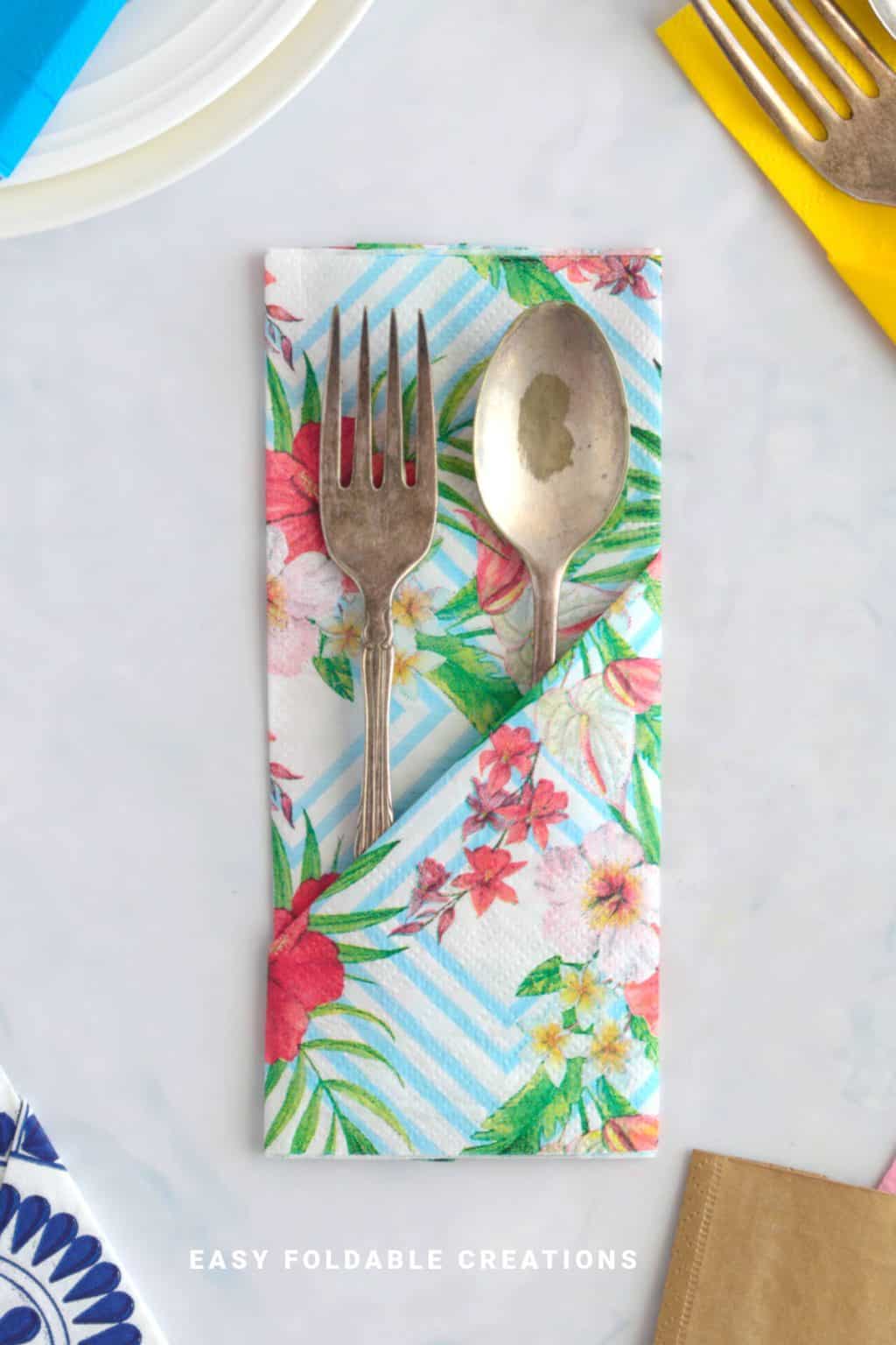 Diagonal Pocket Napkin Fold | Easy Foldable Creations