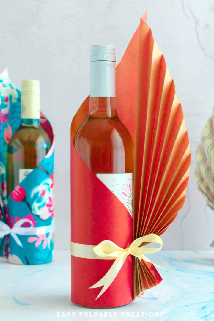 Bottle Gift Wrapping Idea With Fan | Easy Foldable Creations